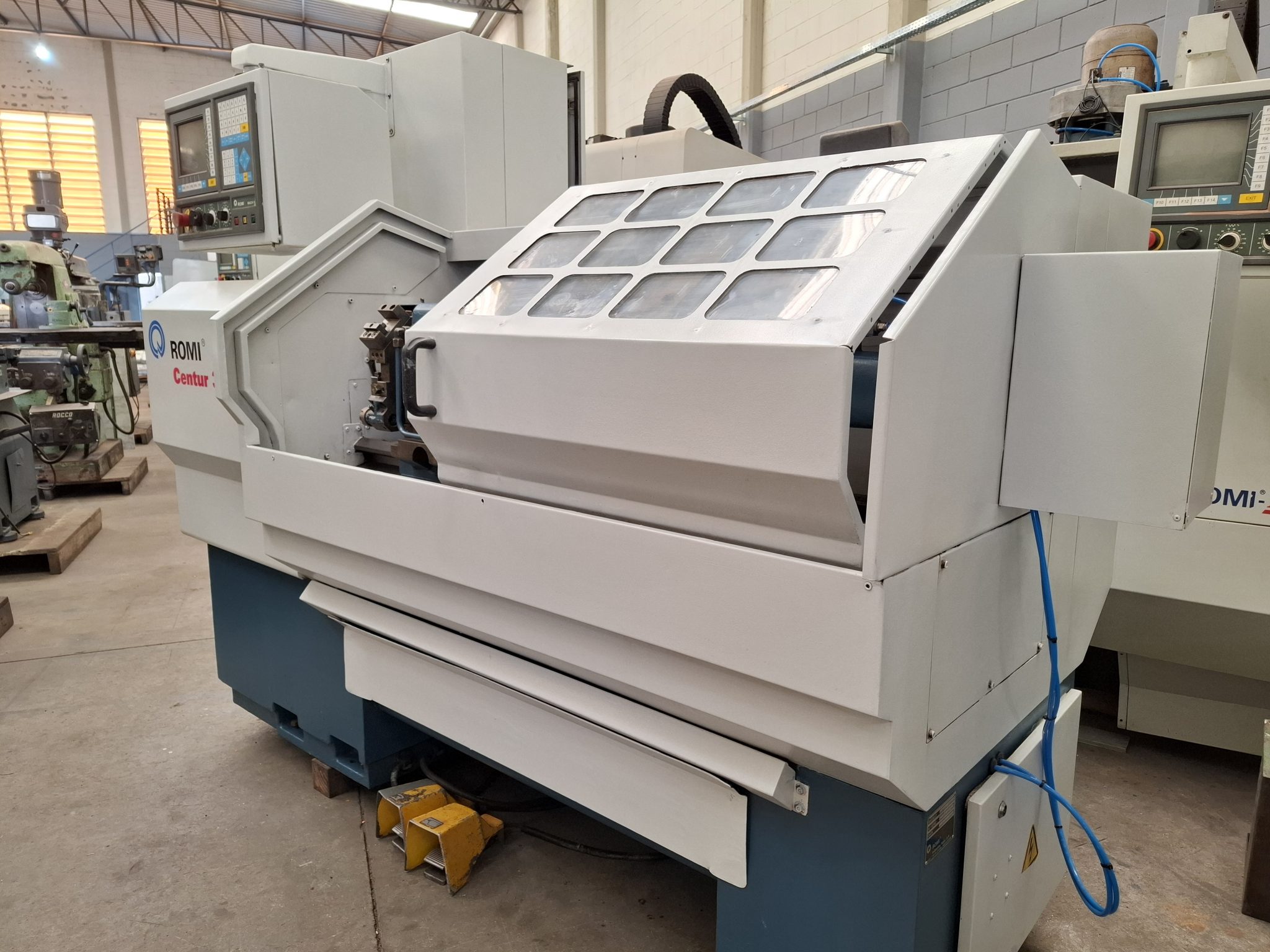 Torno CNC Romi Centur 30D – Megafer Máquinas